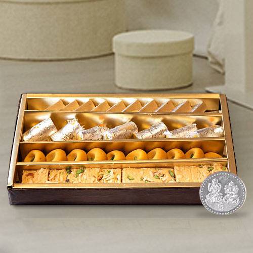 Send Haldirams Assorted Sweets to India